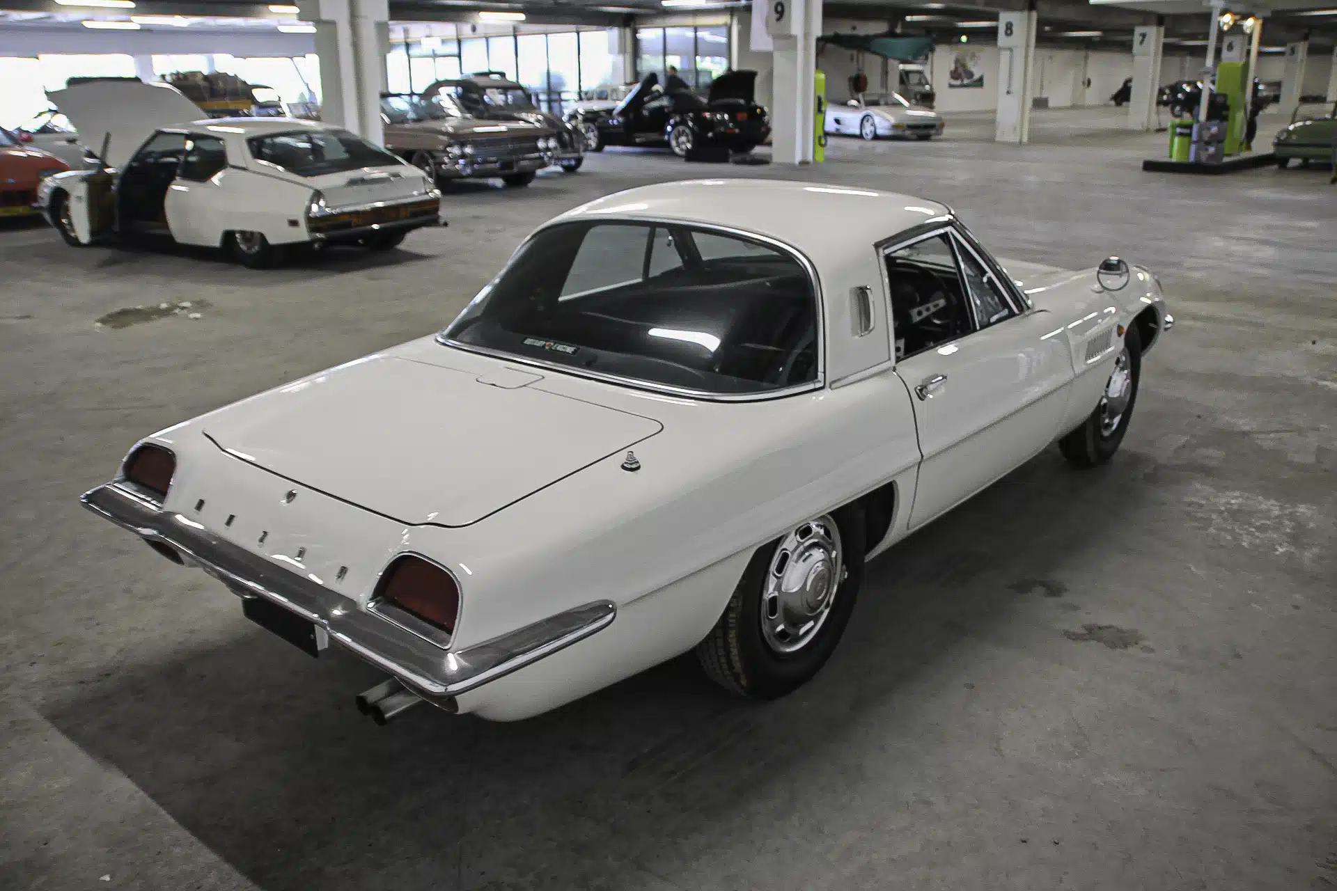 Mazda Cosmos 110S Coupe - Metropole